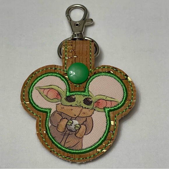 Disney | Accessories | Disneys Star Wars Baby Yoda Key Chain Or Bag ...